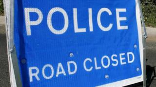 Major Hertfordshire and Bedfordshire roads closed after crashes - BBC News
