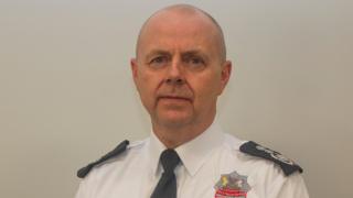Derbyshire fire chief appointed after death of predecessor - BBC News