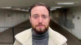 Nottingham play tells real-life story of one-punch killing - BBC News