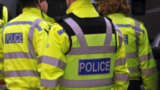 Labour pledges to put more police in the community - BBC News