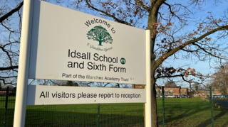Shifnal: Idsall School head's battles for change - BBC News
