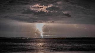 Lightning - BBC News