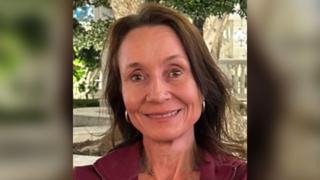 Surrey: Jack Draper's mother says he wants to inspire youngsters - BBC News