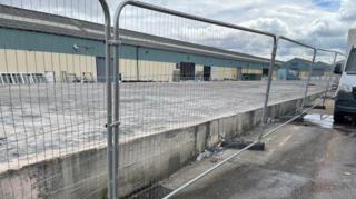 Plans to rebuild Wolverhampton factory destroyed by fire - BBC News