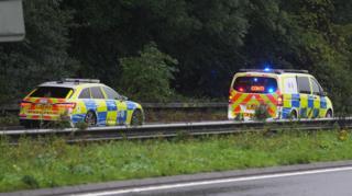 Section of A27 between Falmer and Lewes shut after fatal crash - BBC News