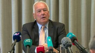Robert Nairac: First search for murdered Army captain begins - BBC News