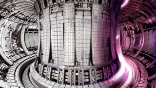 Spending Review: Fusion energy industry gets £2.5bn funding boost - BBC ...