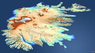 Mapping Earth's surface in 3D - BBC News