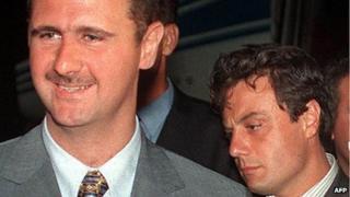 The Tlas defection: A tipping point for Syria? - BBC News