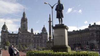 George Square set for £15m revamp ahead of 2014 Games - BBC News
