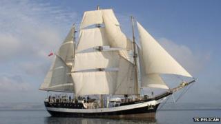 TS Pelican tall ship set for Shackleton Antarctic trip - BBC News