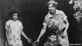 Obituary: Doris Lessing - BBC News