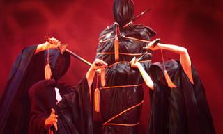 The magicians who rip off other conjurers' tricks - BBC News