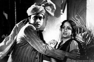 In pictures: Indian cinema turns 100 - BBC News