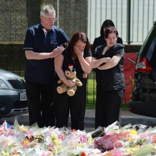 Woolwich attack and response in pictures - BBC News