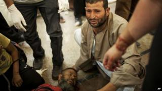 Egypt crisis: 'Scores killed' at Cairo protest - BBC News