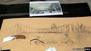 Great Yarmouth suspension bridge disaster memorial unveiled - BBC News