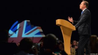 Day in pictures: 2 October 2013 - BBC News