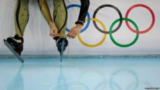 Day in pictures: 5 February 2014 - BBC News