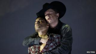 Opera director Gerard Mortier dies aged 70 - BBC News