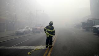 In pictures: New York building collapses after blast - BBC News