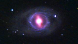 Doomed twin stars found at nebula's heart - BBC News