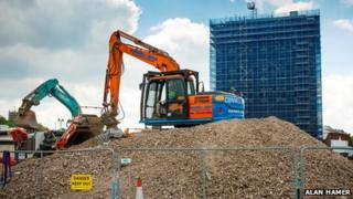 'Black Box' demolition begins in Rochdale - BBC News