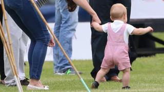 Prince George picture released to mark first birthday - BBC News