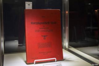 Poland's overlooked Enigma codebreakers - BBC News