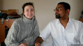 Debbie Purdy: Pain 'too much' for right-to-die campaigner - BBC News