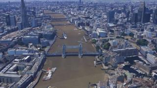 London's population high: Top metropolis facts - BBC News
