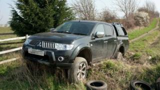 Dome robber Raymond Betson jailed over bungled raid - BBC News