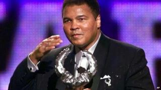 Muhammad Ali: Boxer's battle with Parkinson’s - BBC News