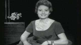 Sheila Tracy: Former radio and TV host dies - BBC News