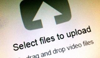 'Revenge porn' Facebook post leads to jail sentence - BBC News