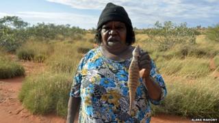 The day the Pintupi Nine entered the modern world - BBC News