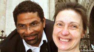 Debbie Purdy: Pain 'too much' for right-to-die campaigner - BBC News