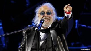 Greek singer Demis Roussos dies aged 68 - BBC News