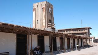 Humberstone: A Chilean ghost town's English past - BBC News