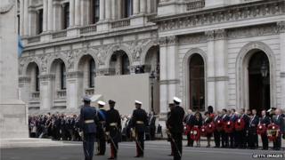 In pictures: VE Day commemorations - BBC News