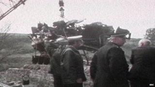 Dibble's Bridge coach crash: Film remembers 33 who died - BBC News