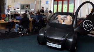 Welsh-made hydrogen car prototype unveiled for trial - BBC News