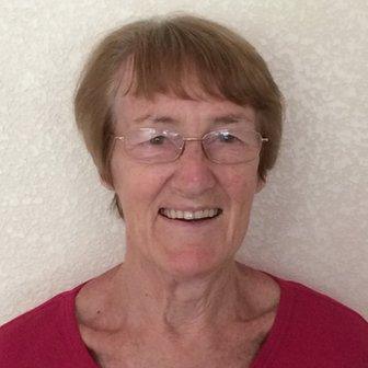 Edinburgh 'heroes' take part in the Queen's Baton Relay - BBC News