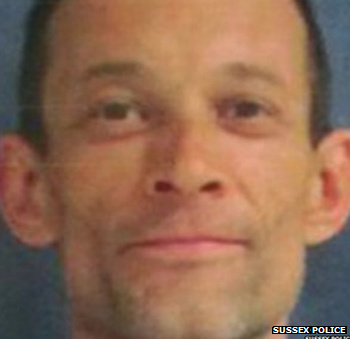 Escaped armed robber David Blood no threat, says solicitor - BBC News