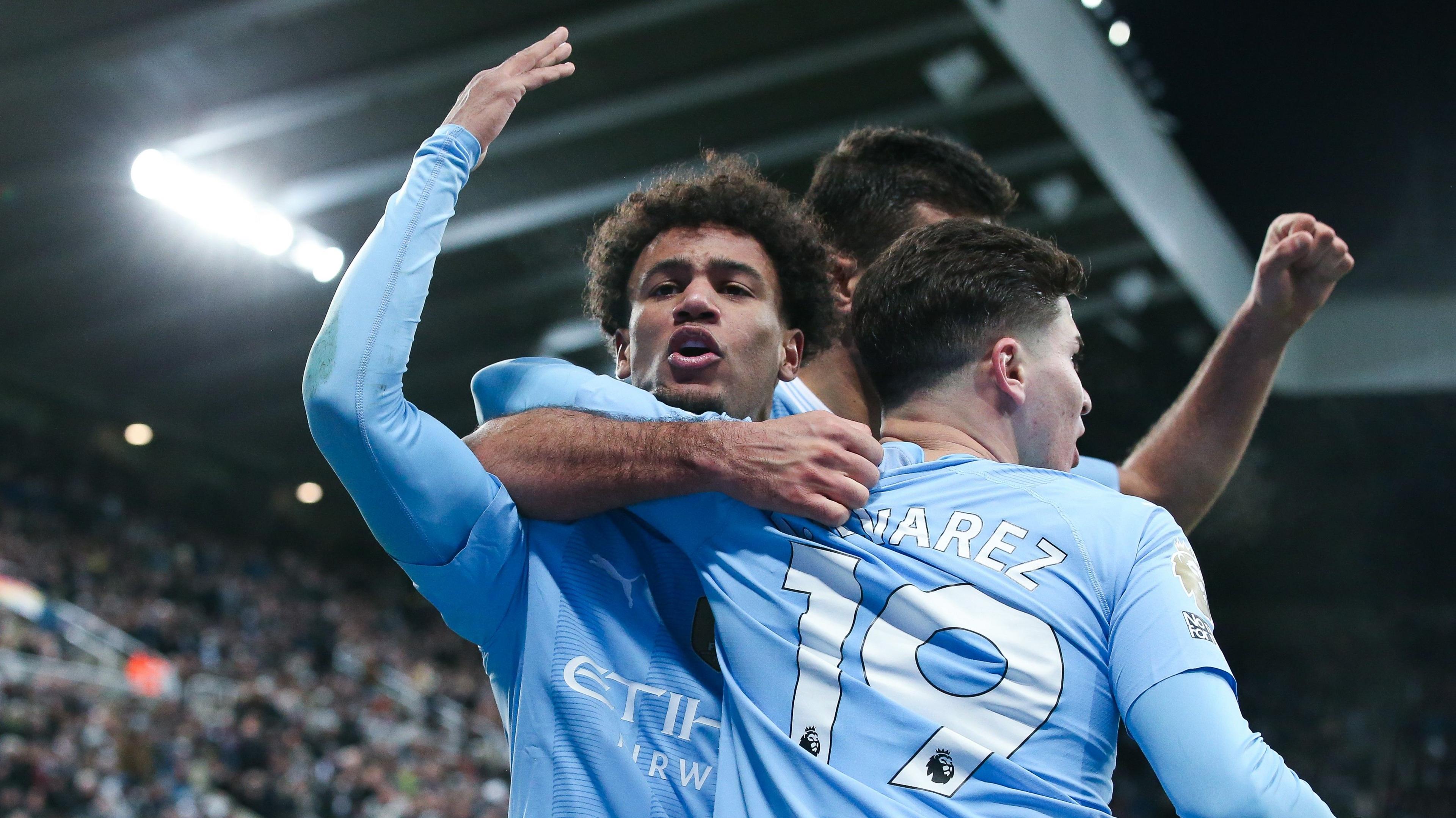 Man City news: Oscar Bobb on 'playing with your idols' - BBC Sport