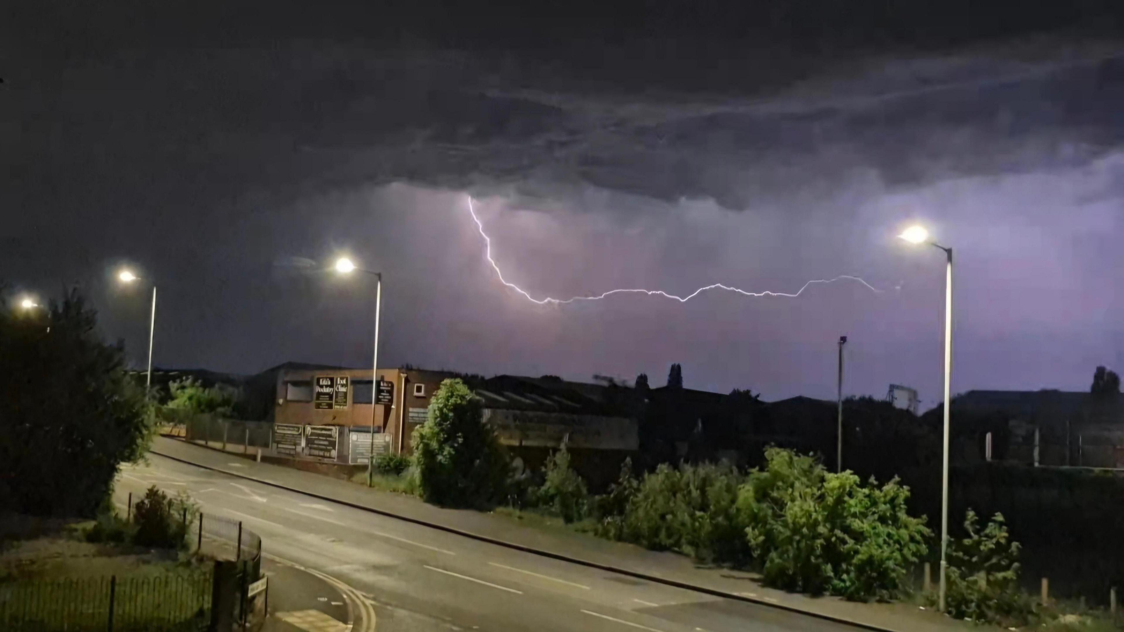 West Midlands in pictures: A night of dramatic lightning strikes - BBC News
