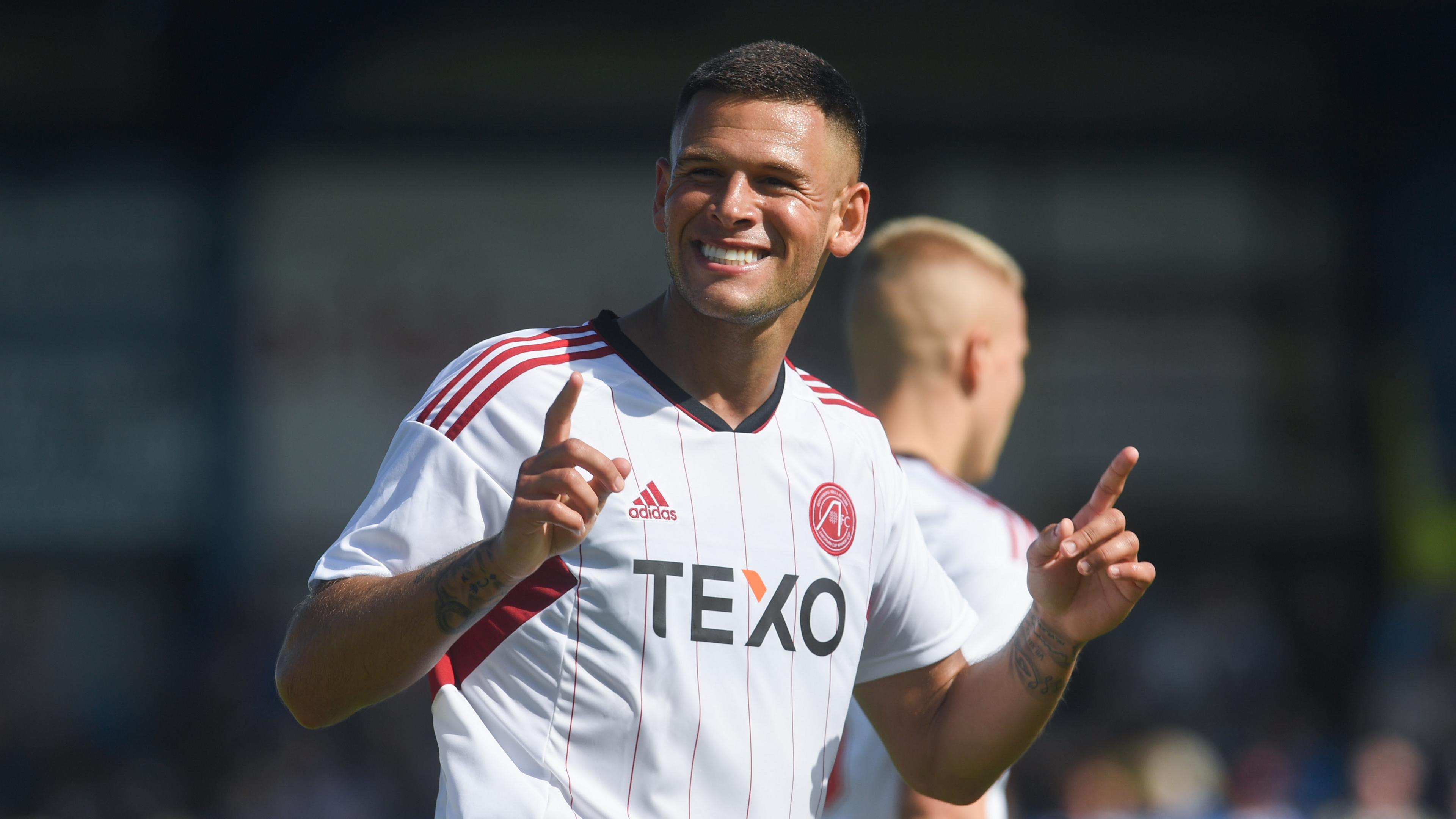 Ramirez unlikely to join rivals Hearts - Aberdeen boss Goodwin - BBC Sport