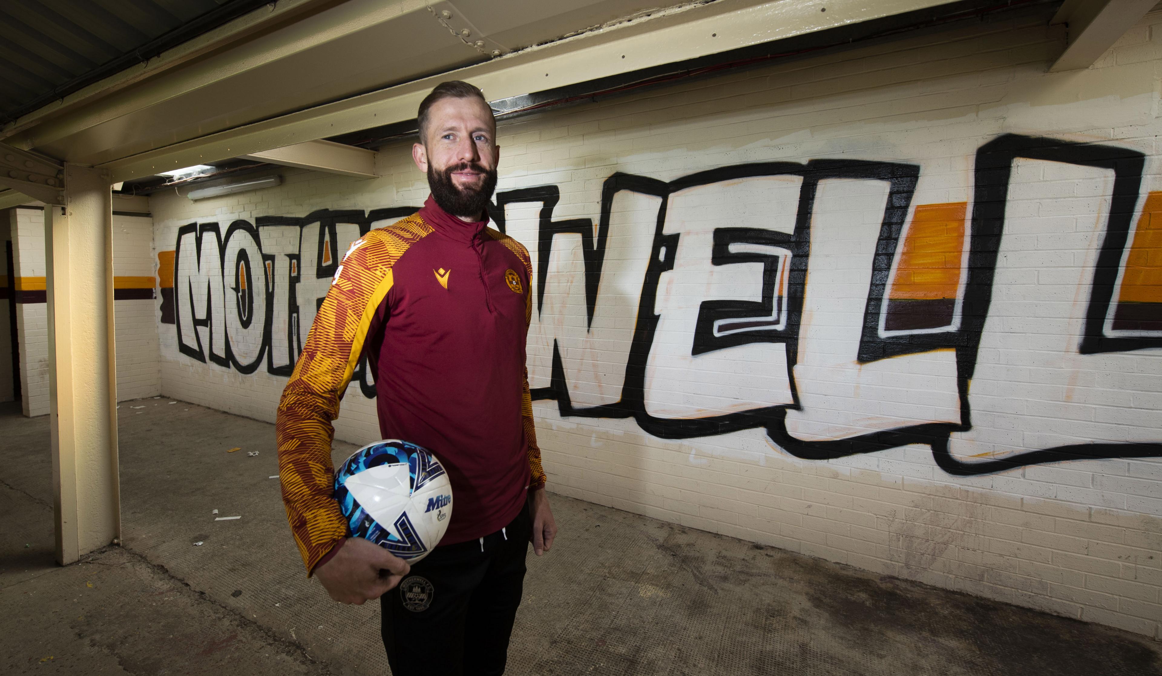 'It's all there for us to take' - Van Veen eyes 30-goal haul & seventh ...