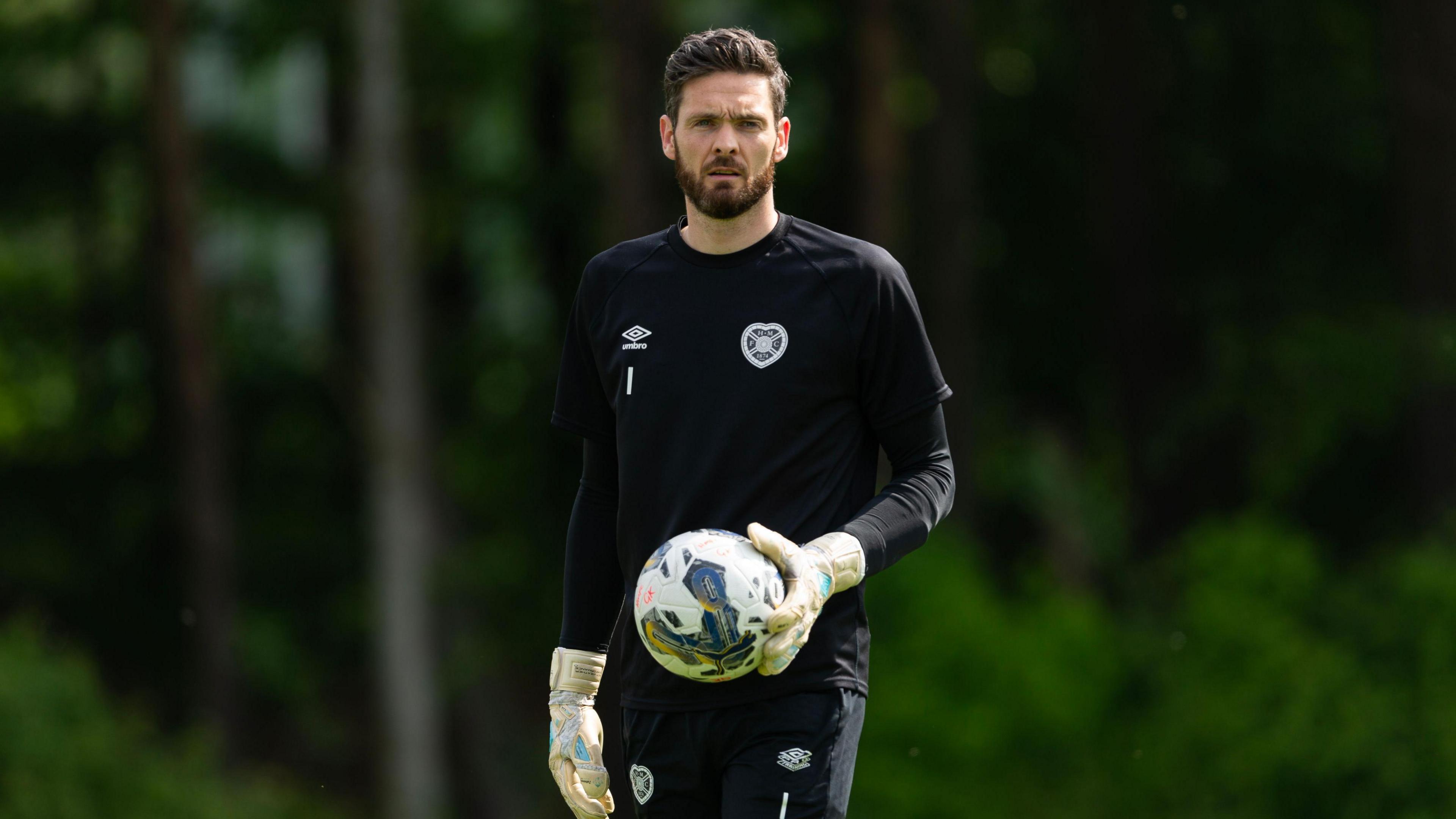Scotland: Gordon can't go to Euros out of 'sentiment' - McFadden - BBC ...