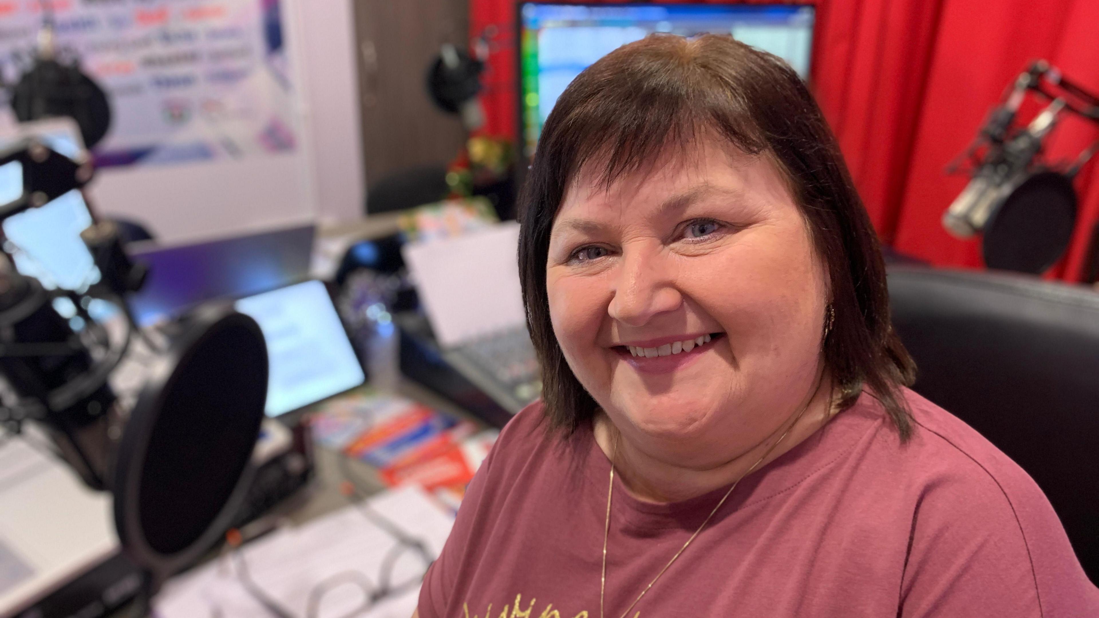 Ulster-Scots: "Fair Fa Ye" from the airwaves in Mourne - BBC News